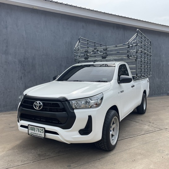 Toyota Hilux Revo 2.4 Entry Standard 2 Doors M/T | gurumalist
