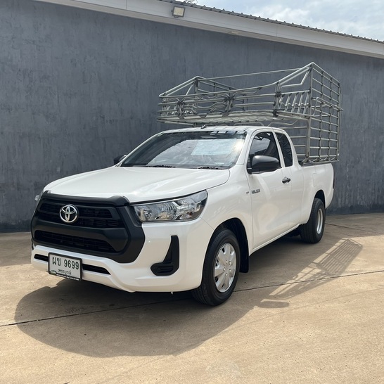 Toyota Hilux Revo 2.4 Z Edition Entry Smart Cab 2 Doors M/T | gurumalist