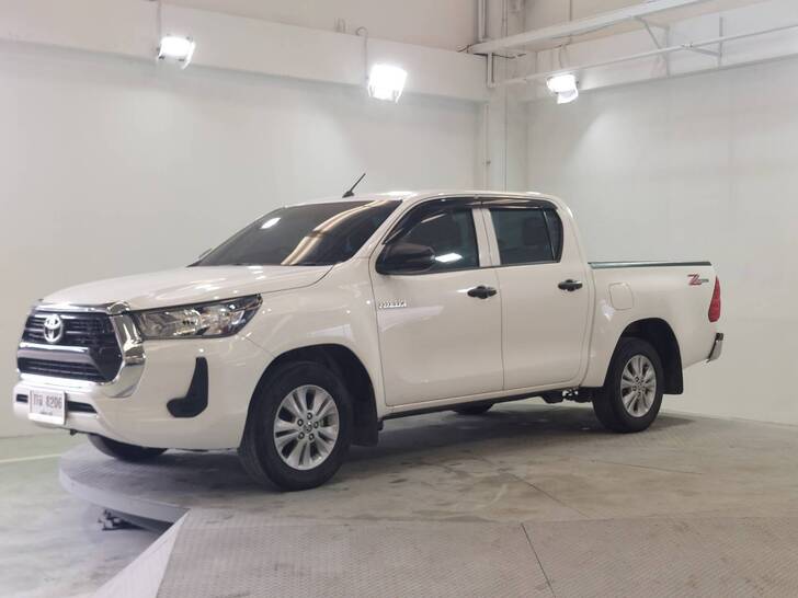 Toyota HILUX REVO D-CAB 2.4 Z Edition Entry | gurumalist by KINTO