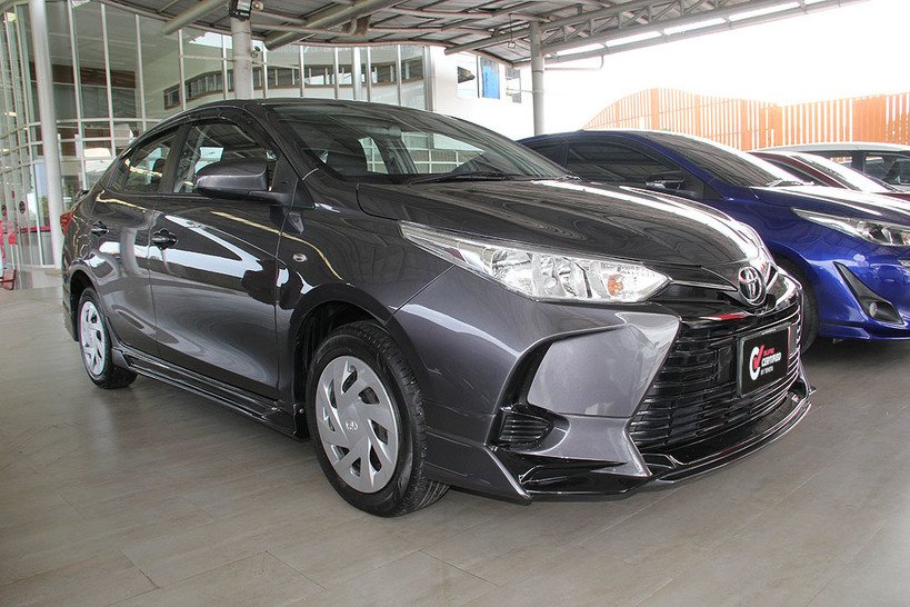 Toyota Yaris Ativ 1.2 Entry | gurumalist