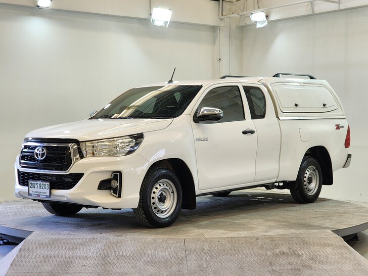 Toyota Hilux Revo 2.4 Smart Cab Z Edition J Plus | gurumalist