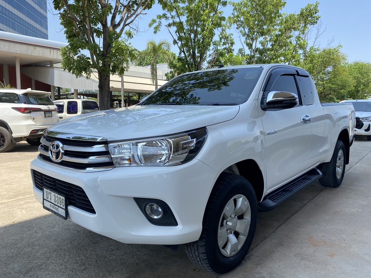 Toyota Hilux Revo 2.4 J Smart Cab 2 Doors M/T | gurumalist